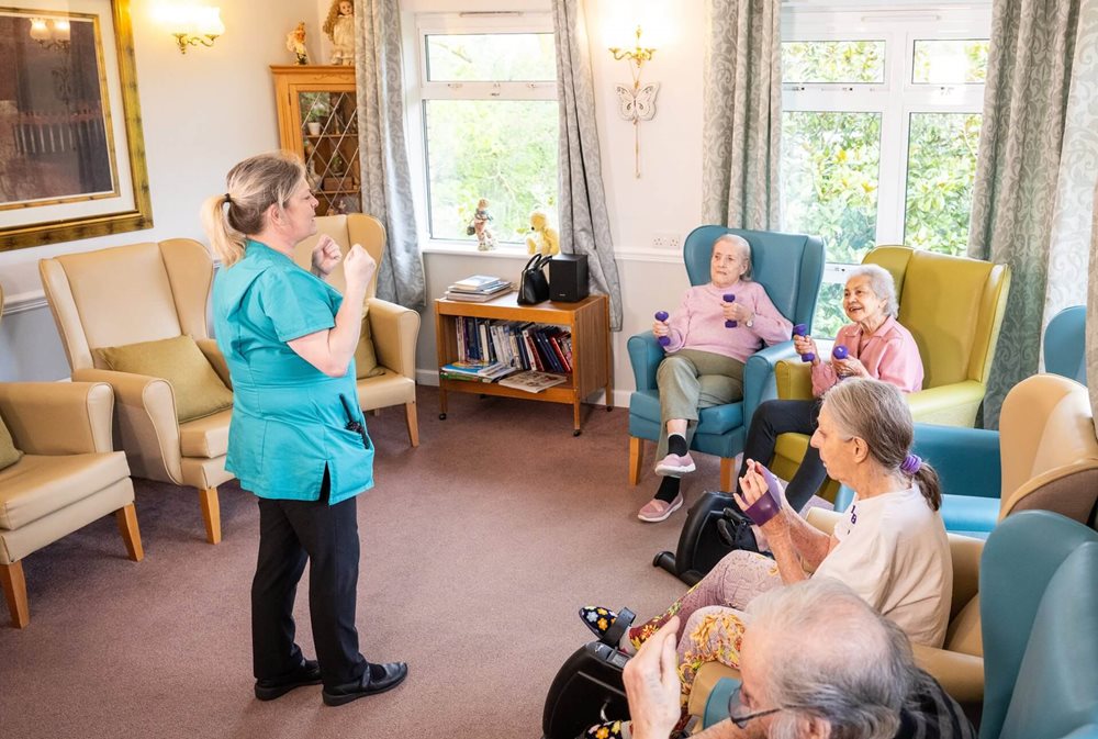 Love to Move dementia-friendly exercises at Care UK | Care UK