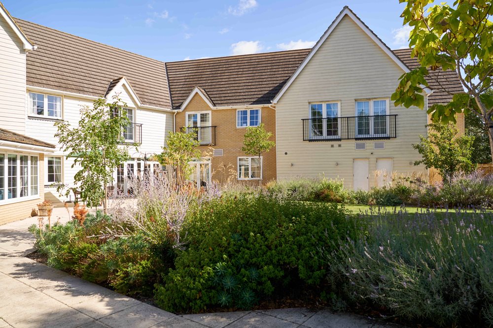 Silversprings Care Home in Thorrington, Essex | Care UK