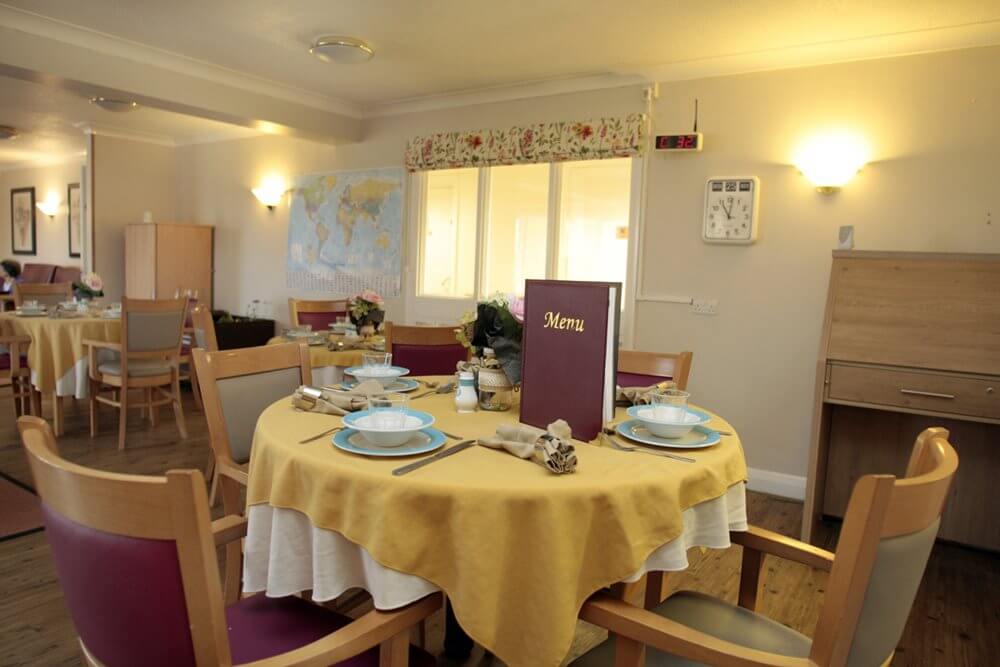 Tall Trees Care Home | Colchester, Essex | Care UK