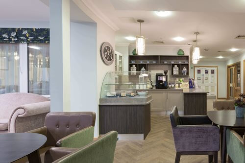 Foxbridge House Care Home | Orpington, Kent | Care UK