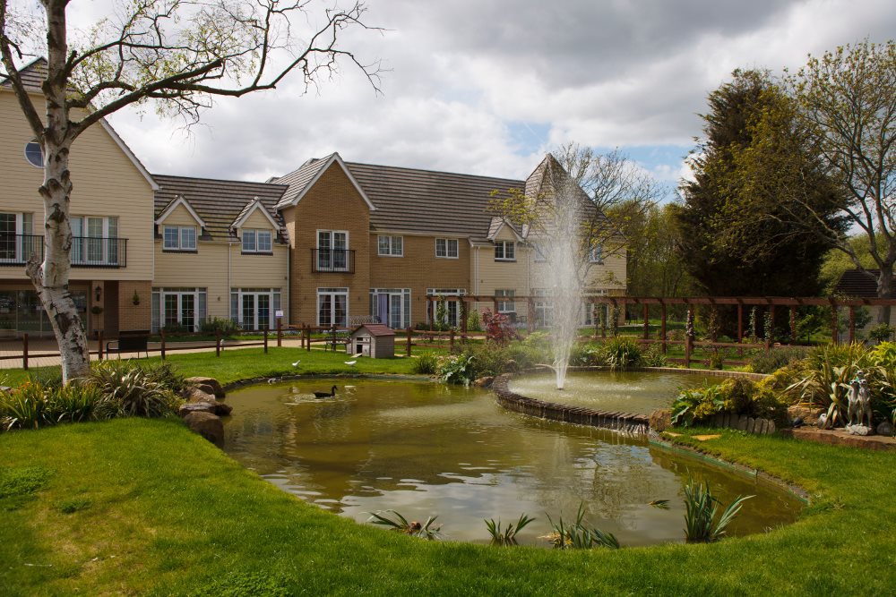 Silversprings Care Home in Thorrington, Essex | Care UK