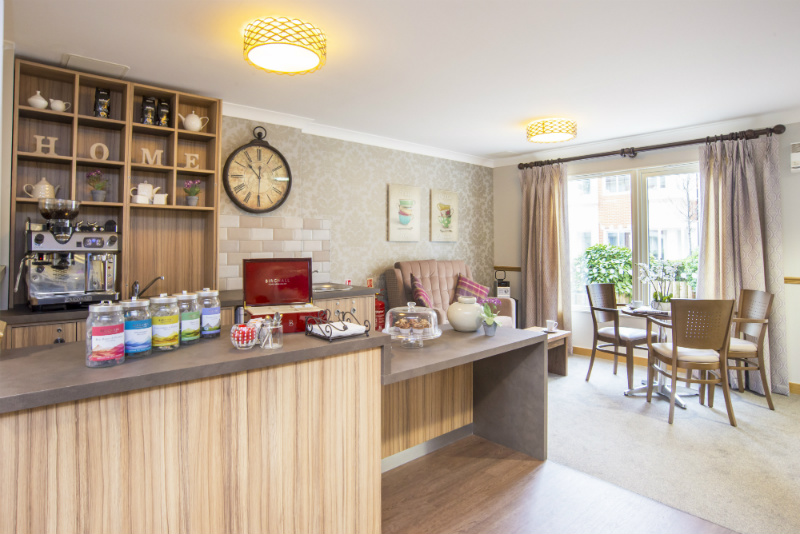 Manor Lodge Care Home | Chelmsford, Essex | Care UK